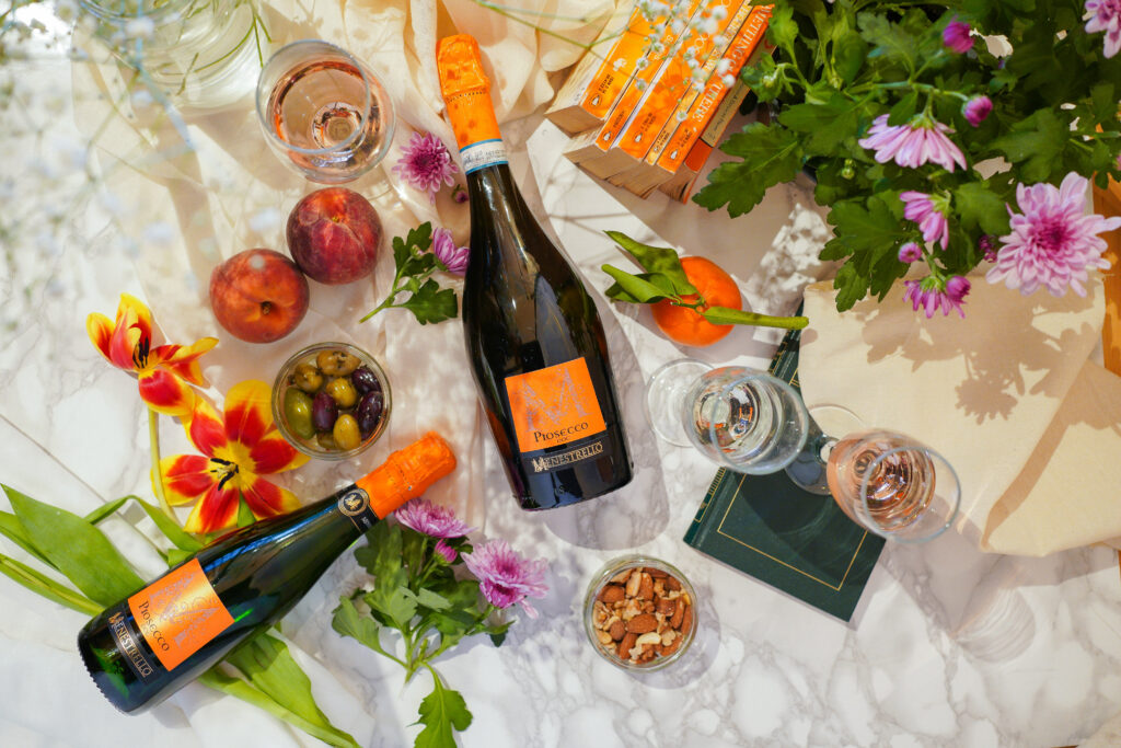 Our wines - Menestrello - The Italian dolce vita in a glass